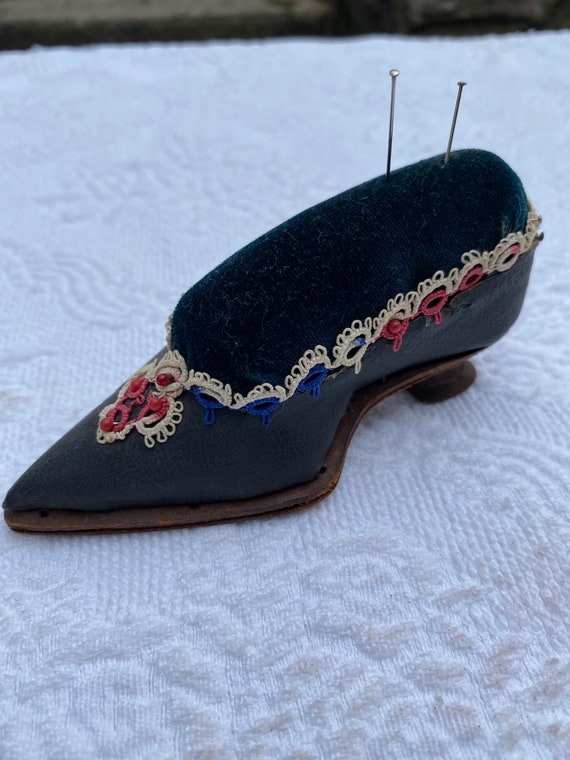 Antique Leather Shoe Pin Cushion Jewelry & Beauty Hat Making & Hair ...