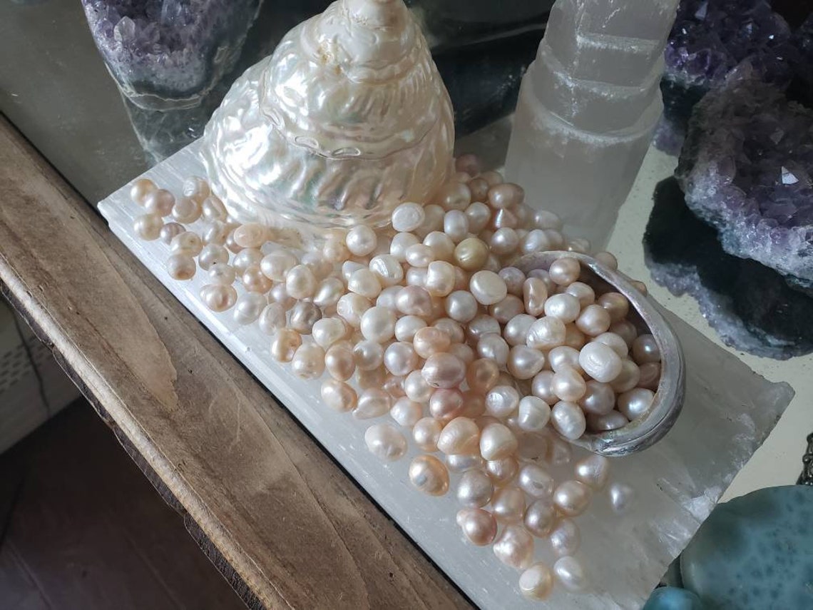 5 Undrilled Freshwater Pearls, Crystal Grid, Healing Crystals - Etsy