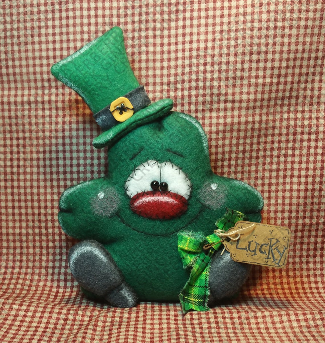 E-pattern - Lucky Little Shamrock Pattern #256 - Primitive Doll E ...