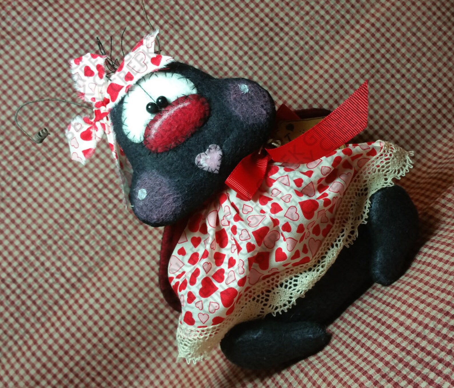 Lovely Little Ladybug Pattern #299 - Primitive Doll Pattern - Valentine ...