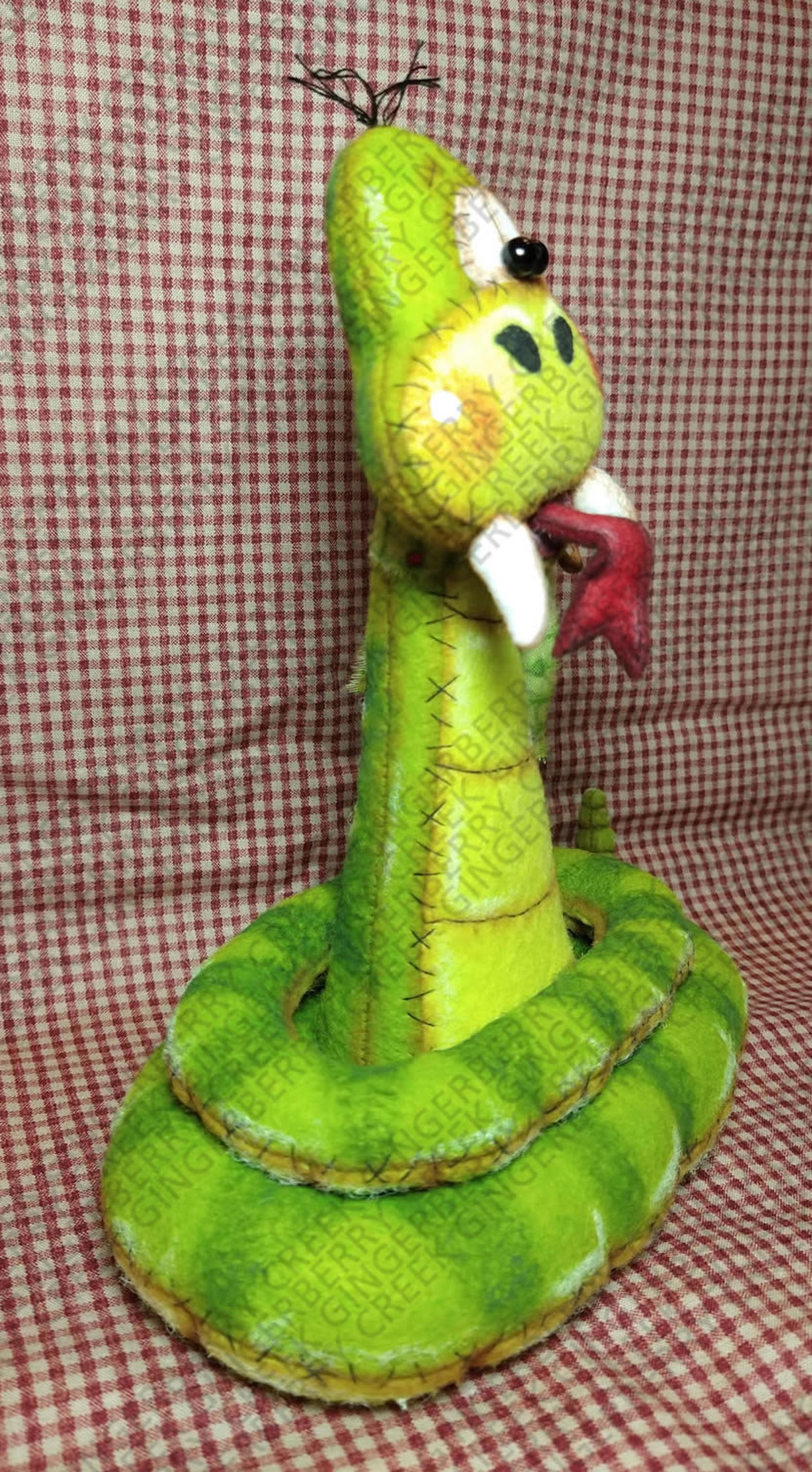 Don't Throw a Hissy Pattern #343 - Primitive Doll Pattern - Snake ...