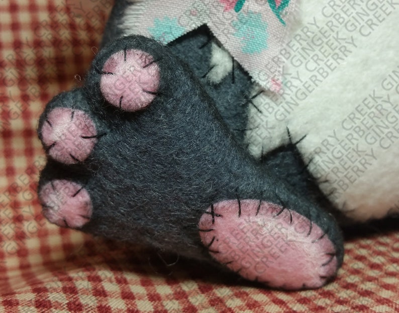 I'm so Stinkin' Cute Pattern #304 - Primitive Doll Pattern - Skunk ...