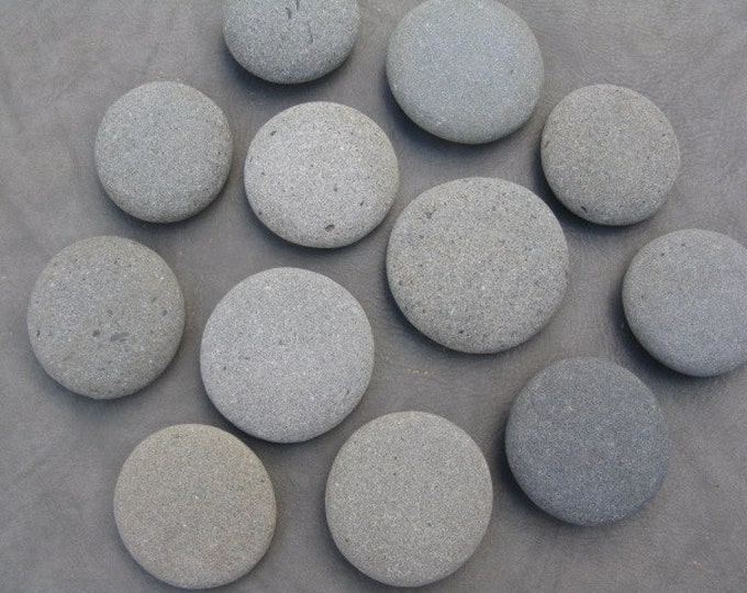 30 Smooth Round Stones 1.5 to 2 Smooth Flat - Etsy