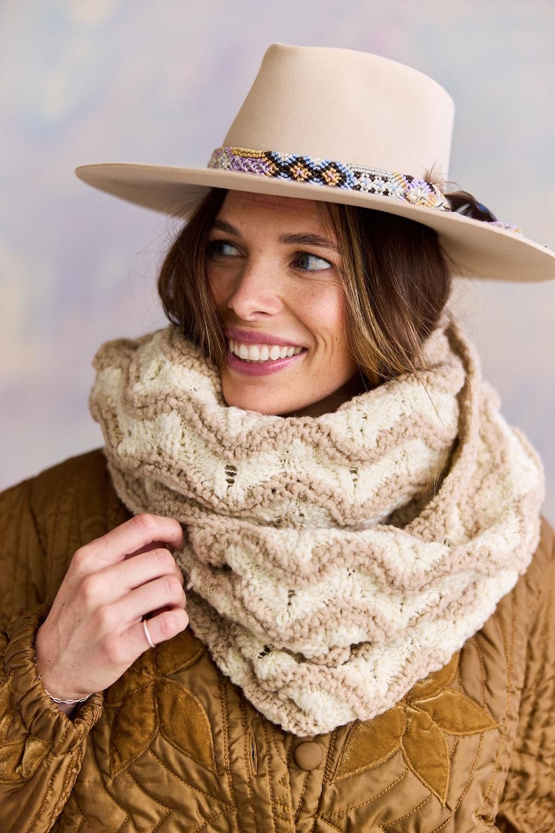 Take Me West Cowl Pattern - Etsy