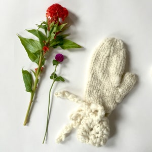 Penny Lane Mittens Pattern ~ Knitting Pattern for Super Bulky, Chunky ...