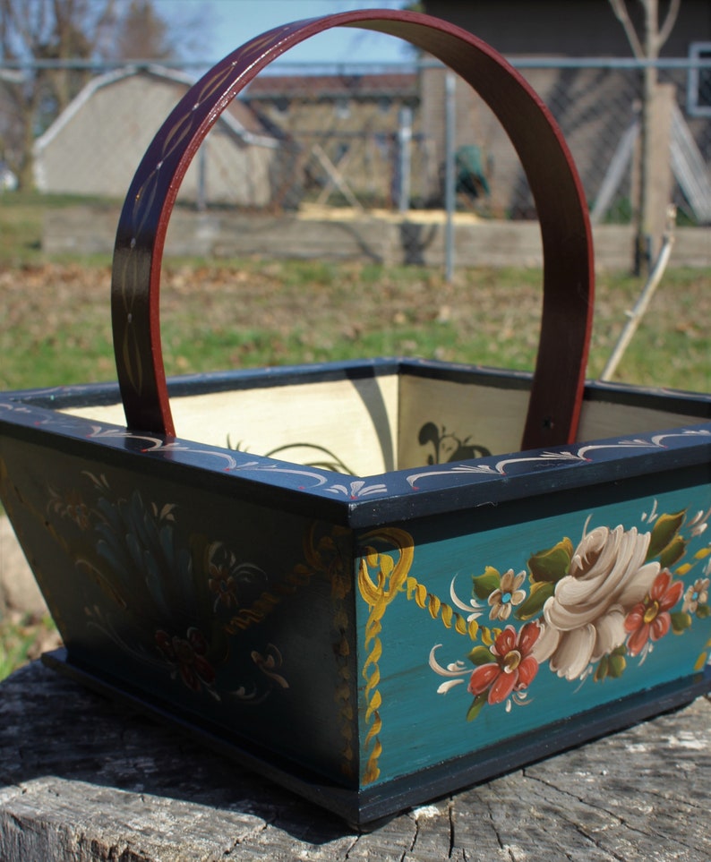 Beautiful Norewgian Rosemaling Hand Painted in the Valdres Style Bass ...