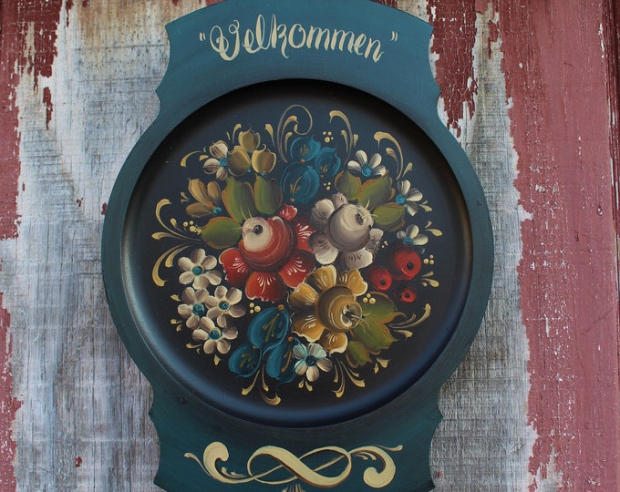 Beautiful Norwegian Rosemaling Valdres Style Hand Painted on a 12 Ale ...