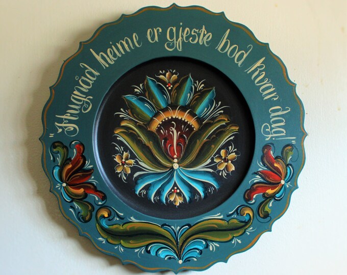 Beautiful Rosemaling in Hallingdal Style on a 12" Scalloped Plate. - Etsy