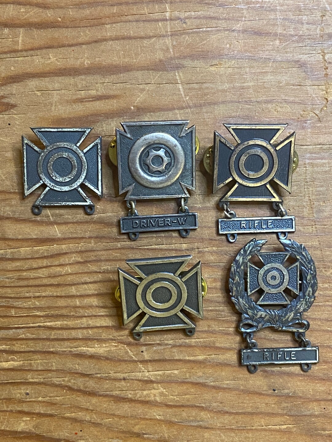 Military Award Pins Lapel Brass Pin Awards Maltese Rifleman ...