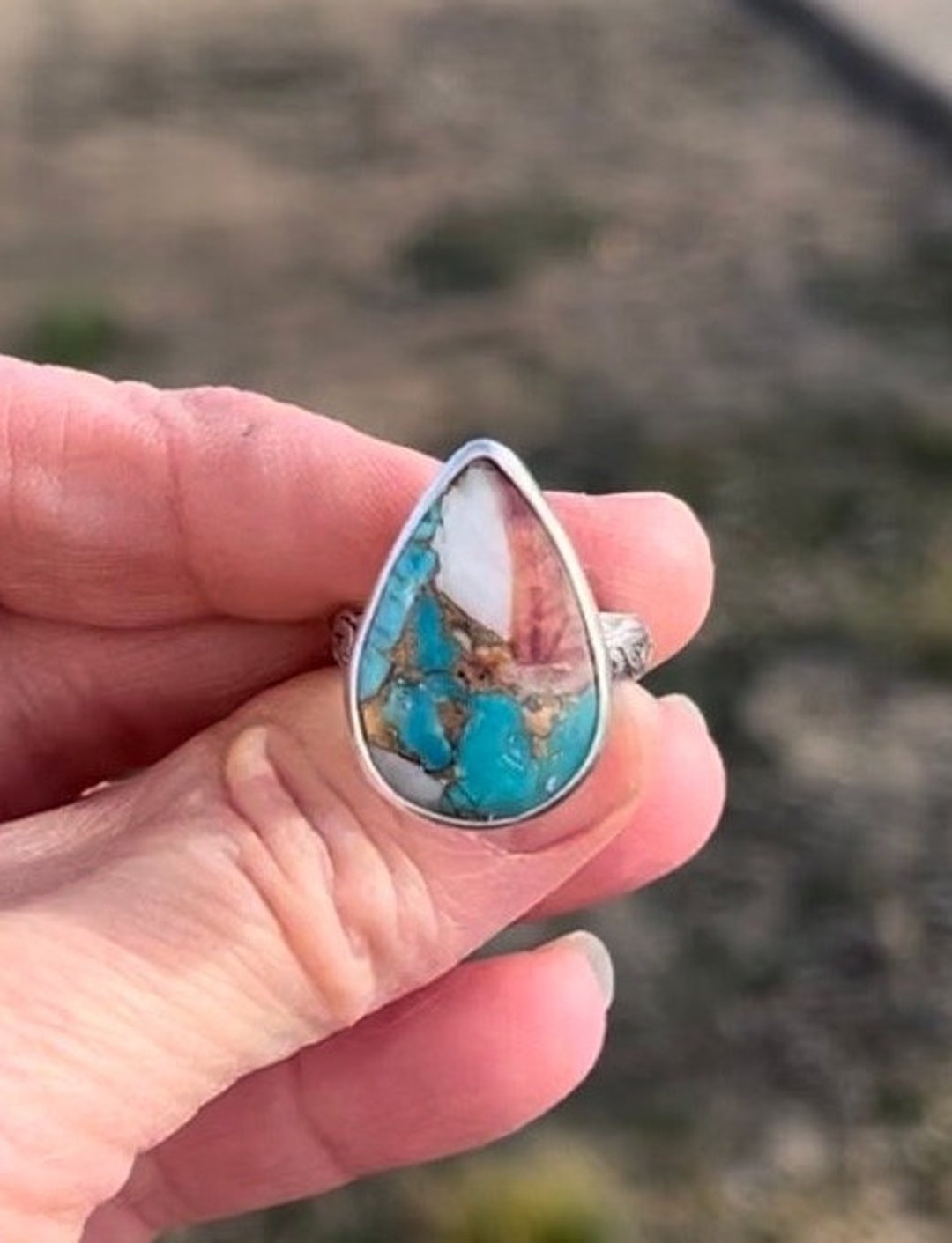 Sterling Silver Mojave Turquoise Ring With Decorative Band - Etsy