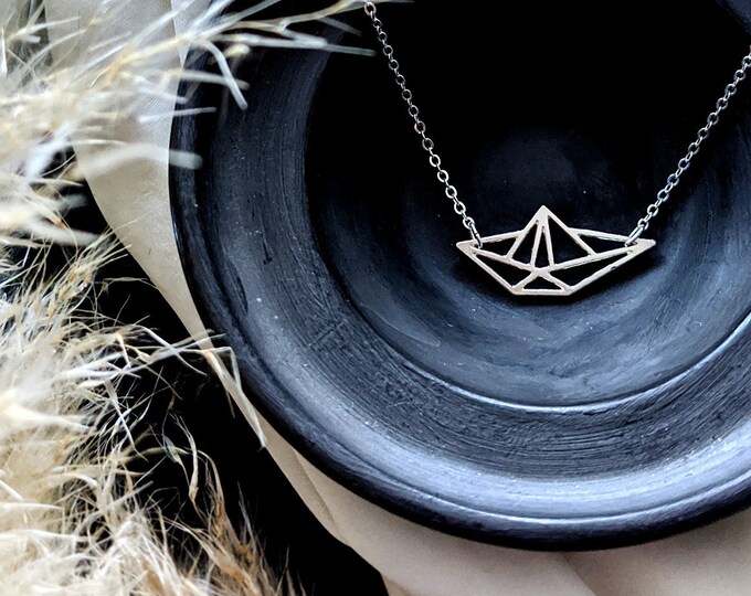 BOAT ORIGAMI NECKLACE, Silver Origami Boat Necklace, Geometric Pendant ...