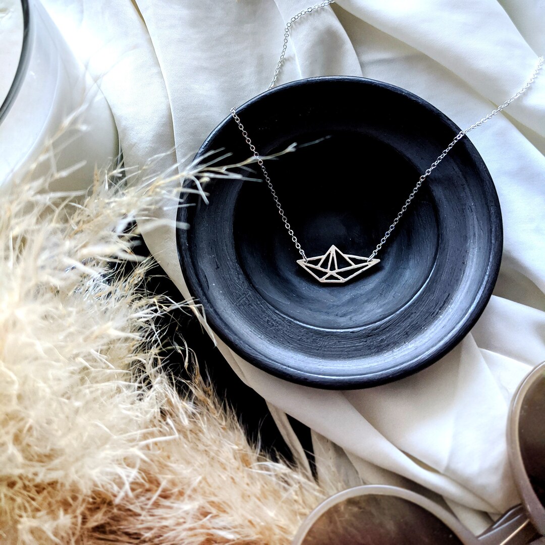 BOAT ORIGAMI NECKLACE, Silver Origami Boat Necklace, Geometric Pendant ...
