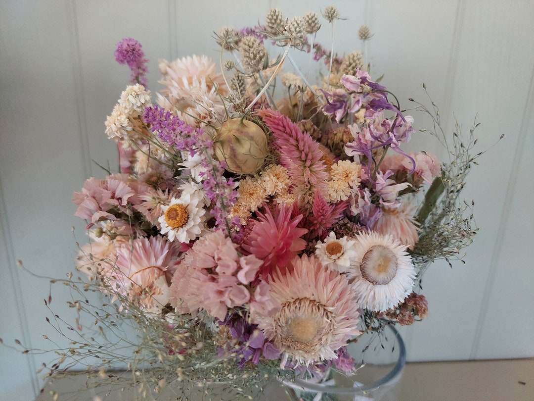 Soft Pink Dried Flowers With Pink Strawflowers, Feverfew, Ammobium and ...