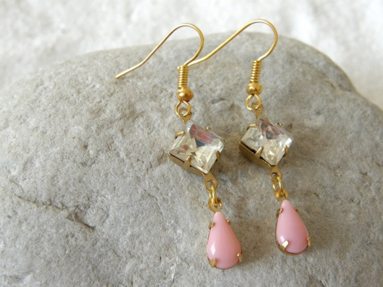 Vintage Style Pink Teardrop and Crystal Rhinestone Drop Earrings ...