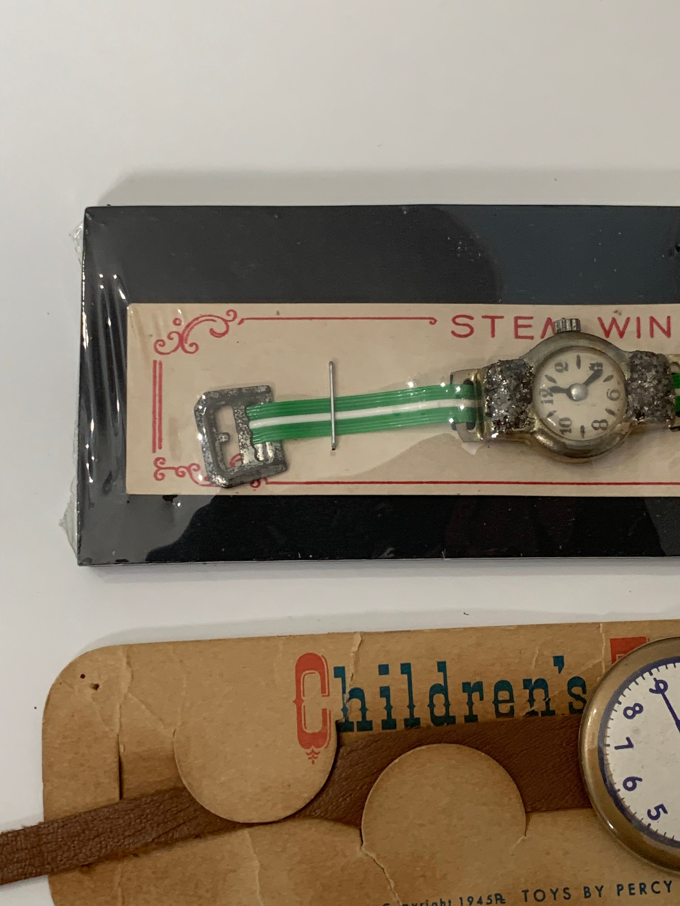 Toys vintage dime store vending lot toy clock viewer key chains 2 ...