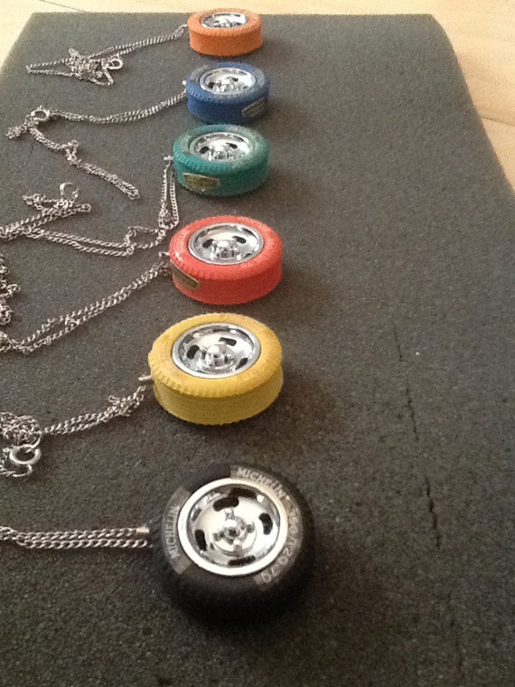 Vintage Rubber Tire/wheel Necklace Assorted Colors - Etsy Norway