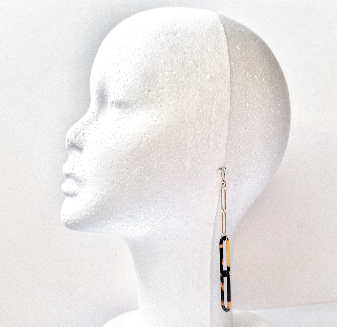 Lange dünne Paperclip Ohrring aus italienischem Celluloseacetat, Harz ...