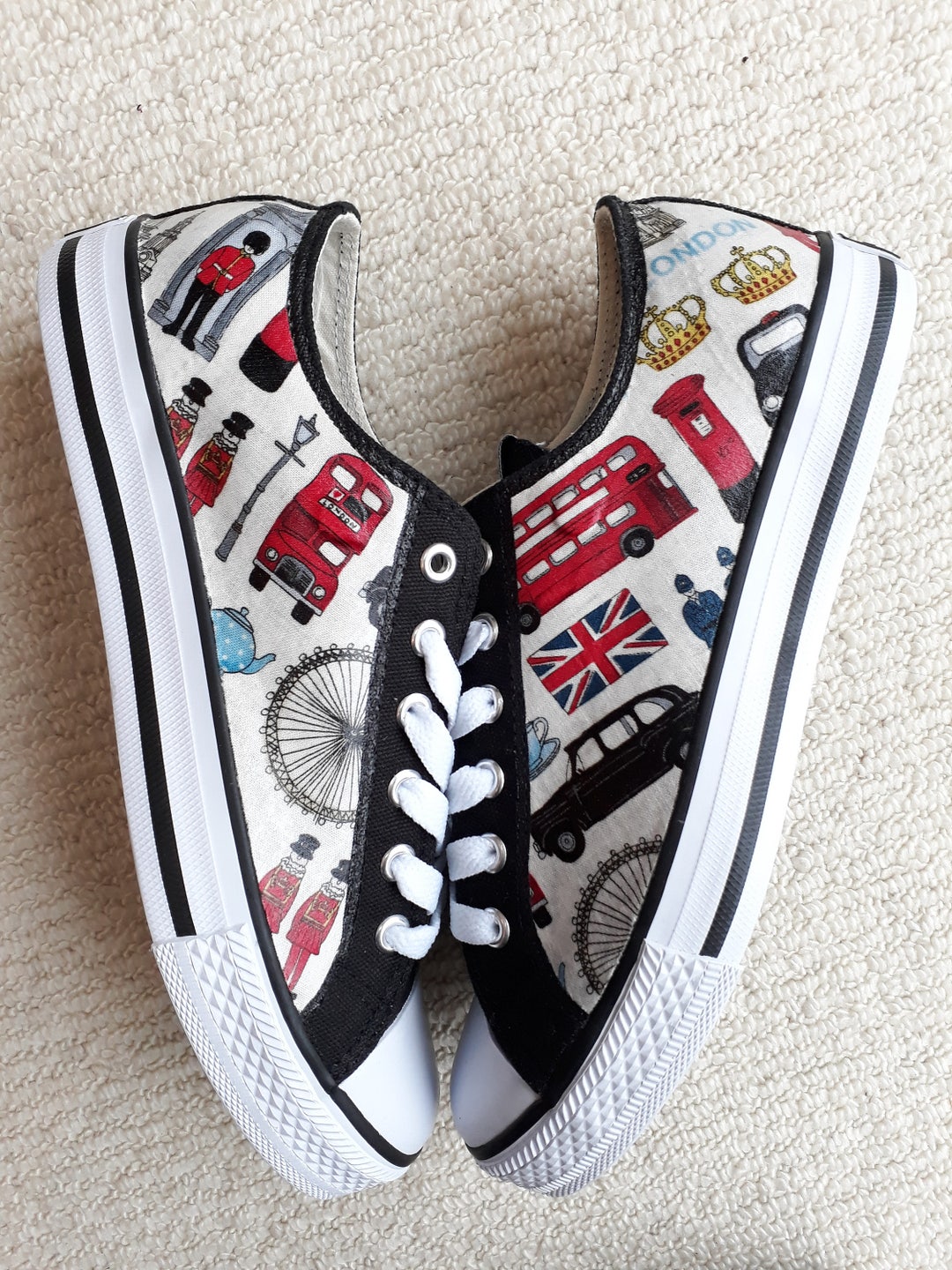 Hand Customised/custom Patriotic London Theme Shoes Trainers Low Top ...