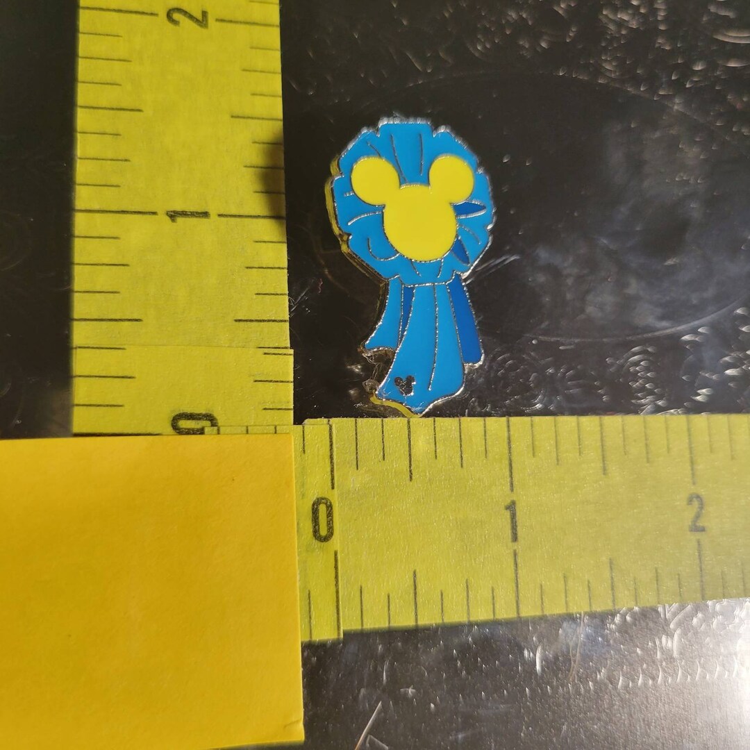 Mickey Mouse Disney Needle Minder - Etsy