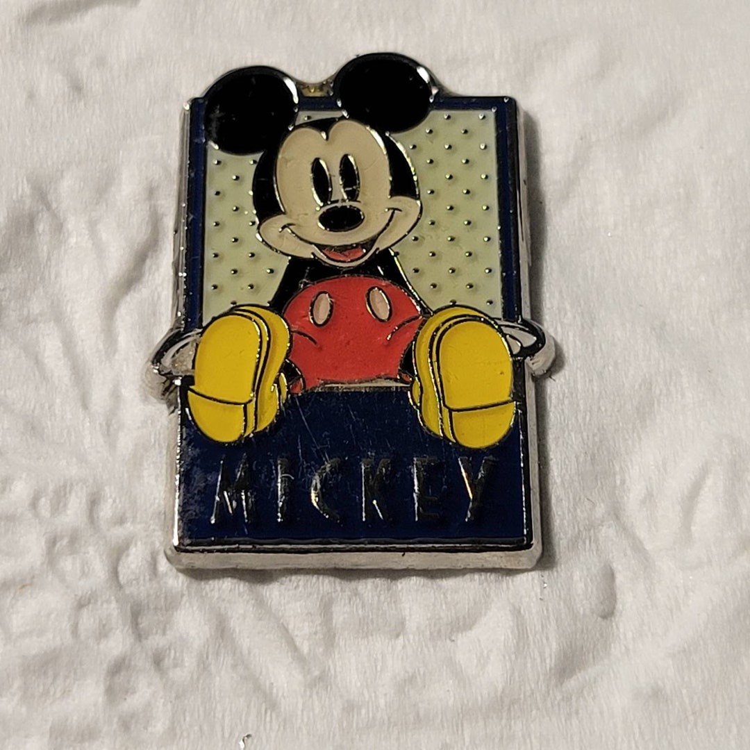 Mickey Mouse Disney Needle Minder - Etsy