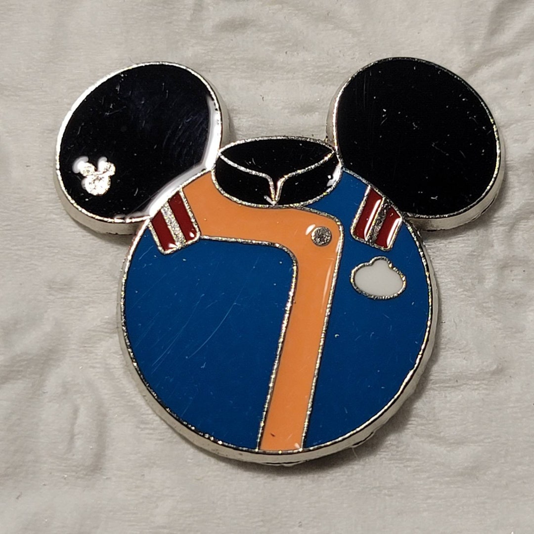 Mickey Mouse Disney Needle Minder - Etsy