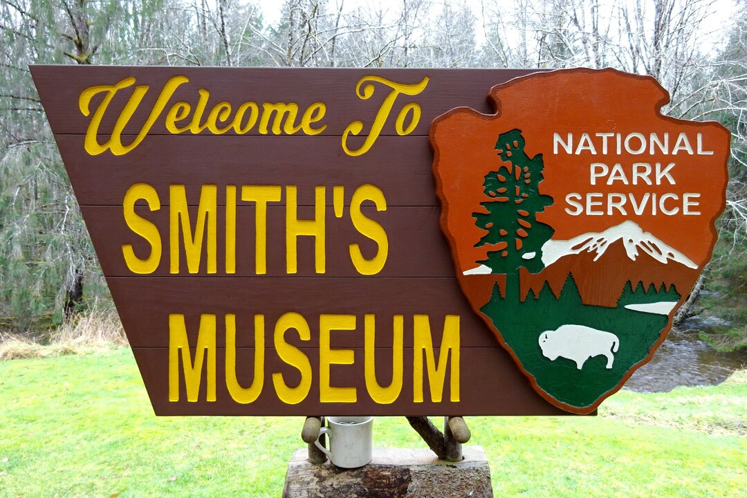 MUSEUM WELCOME Sign, Customizable National Park Arrowhead & Buffalo ...