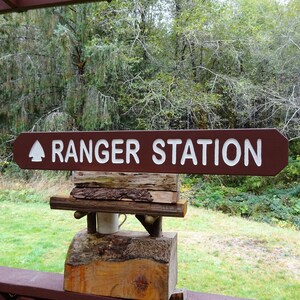 RANGER STATION National Park Style Sign With Arrow, Hand Carved Routed ...