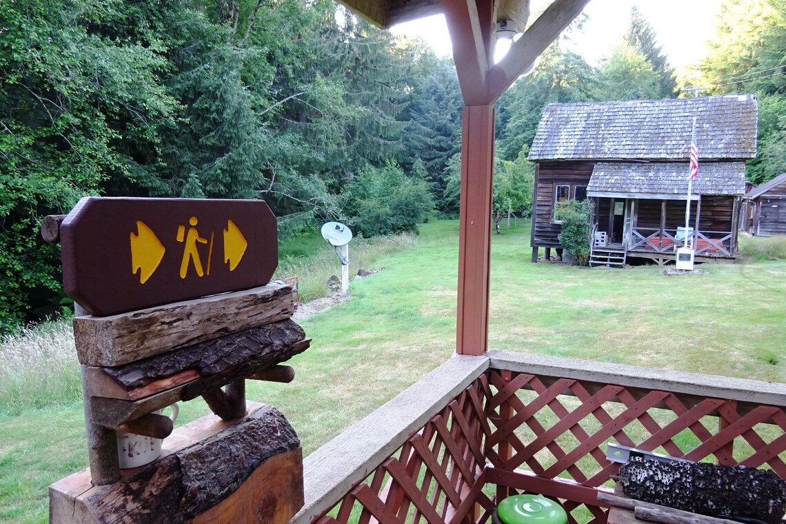 Arrowhead directional backpacker sign Park style path trail | Etsy