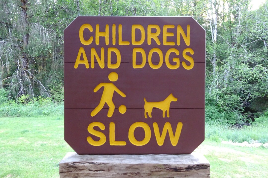 CHILDREN & DOGS at PLAY Sign, Park Style Road Drive Street Cabin ...