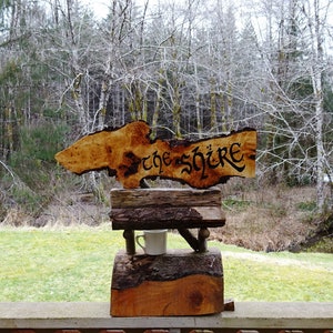 The SHIRE Arrow Sign, Tolkien LOTR Fantasy Lord of the Rings Gnarled ...