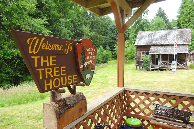 THE TREE HOUSE Sign, Arrowhead & Buffalo National Park Service Welcome ...