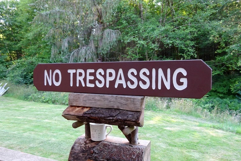 National Park Style NO TRESPASSING Sign. Fence Gate Trail Road Street ...