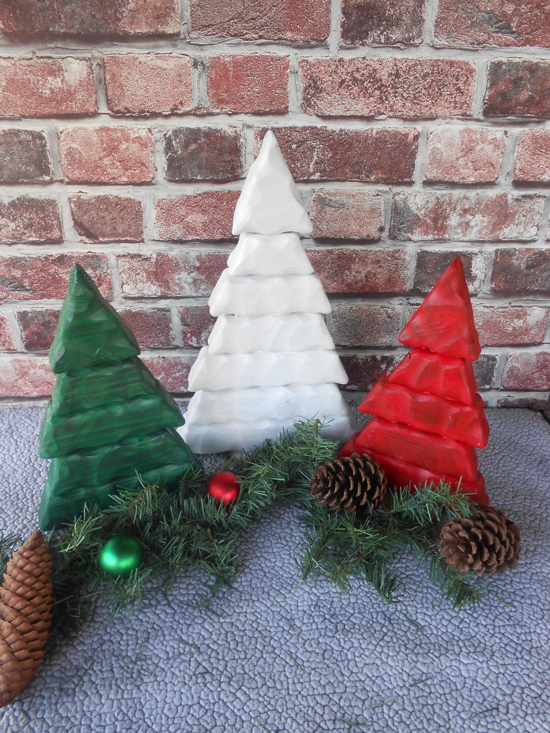 Wood 3 Piece Christmas Tree Set. Red, White, Green. - Etsy