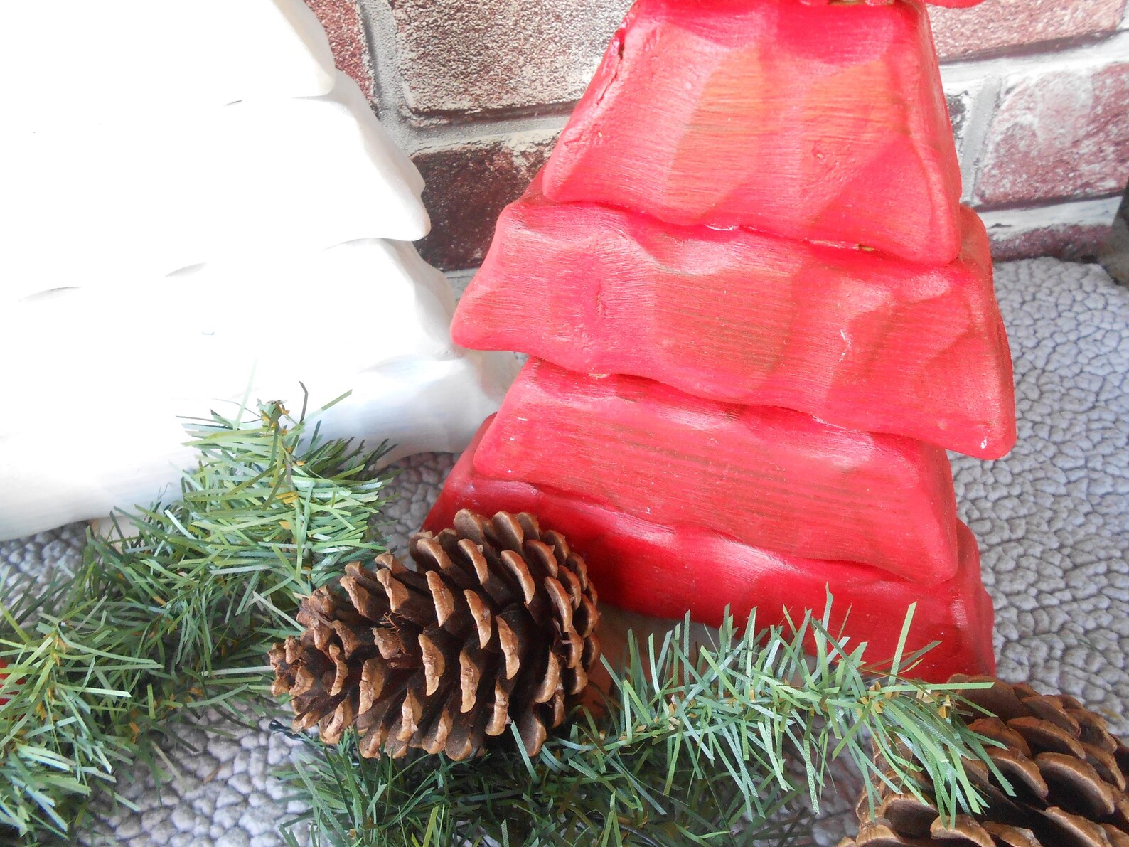 Wood 3 Piece Christmas Tree Set. Red, White, Green. - Etsy