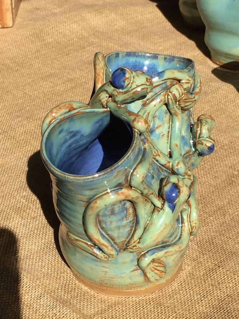 Three frog vase | Etsy