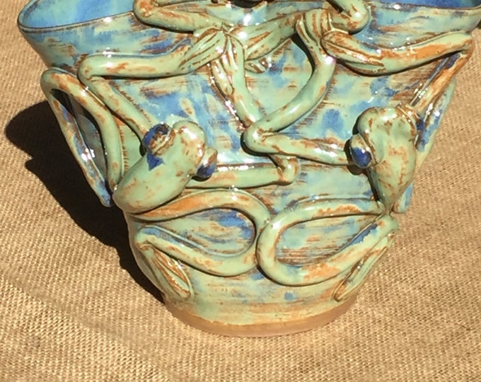 Three Frog Vase - Etsy