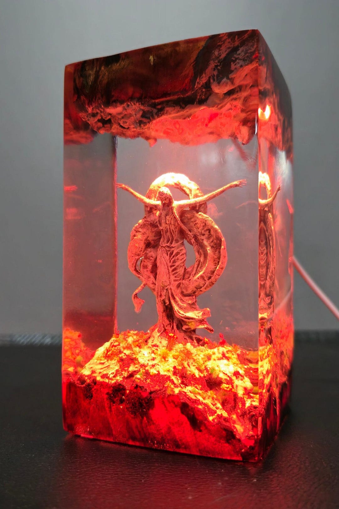 Qu.een Mar.ika Lamp, Quee.n Mar.ika Figure, Epoxy Resin Lamp, Resin ...