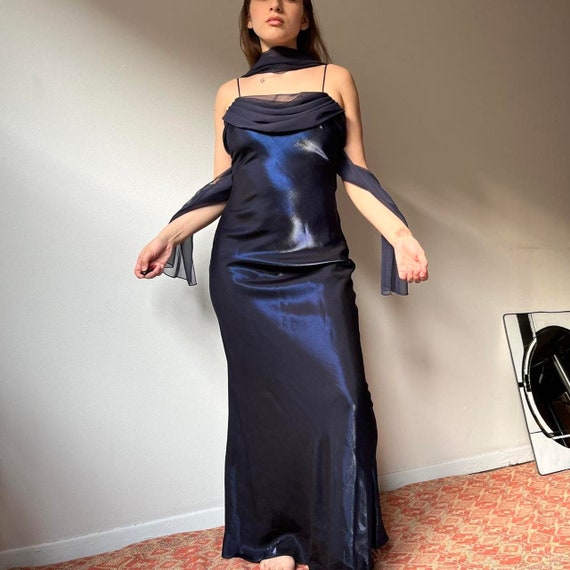 gorgeous y2k vampy shimmering deep blue prom dress go… - Gem
