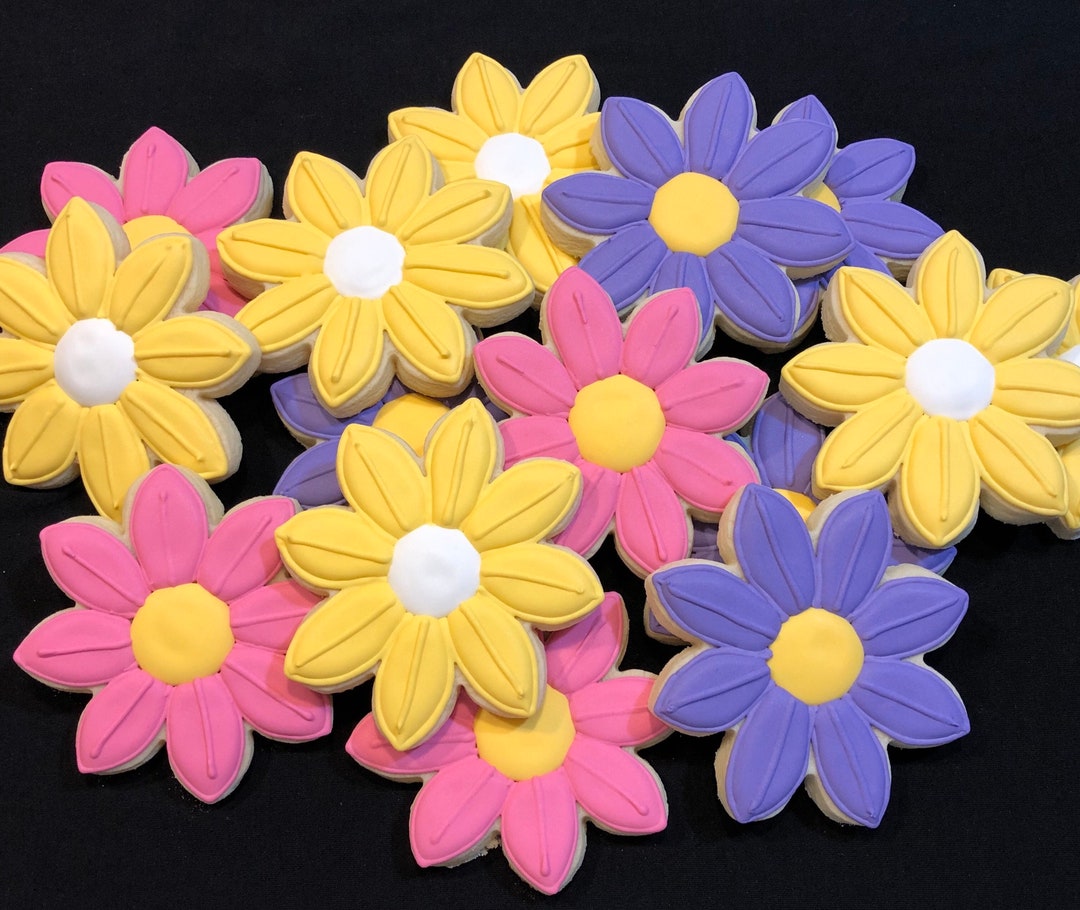 Daisy Sugar Cookies Item SHIPS in 7-10 Business Days, Please Order ONLY ...