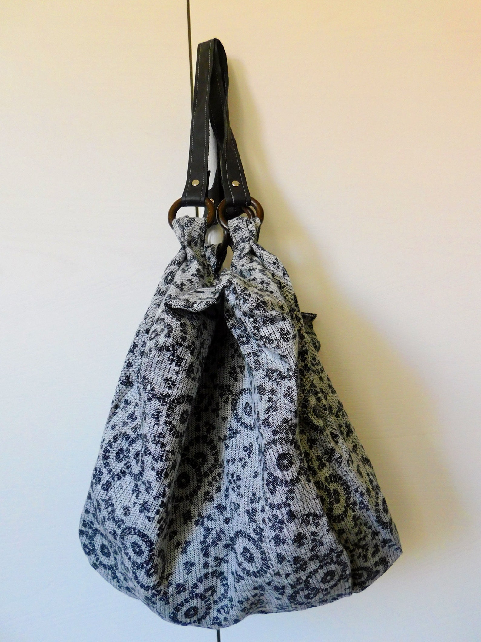 Drip Bag in Linen _ Handmade _ Leather Strap - Etsy