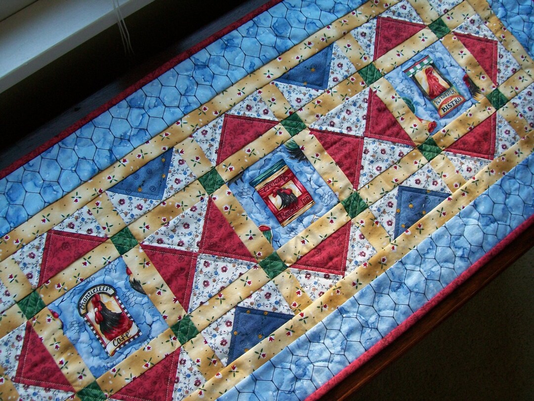Quilted Rooster Table Runner: Country Kitchen Decor (17x37) - Etsy
