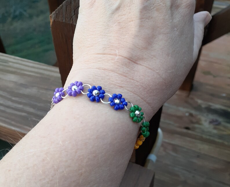 Beaded Flower Bracelet in Pride/rainbow Colors - Etsy