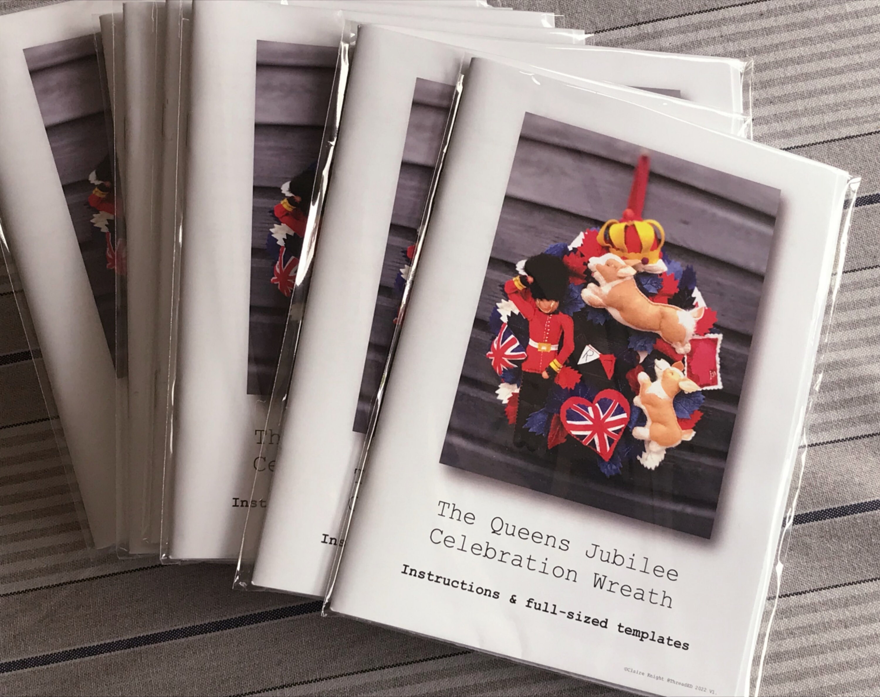 The Queens Platinum Jubilee Celebration Wreath Paper Sewing - Etsy UK