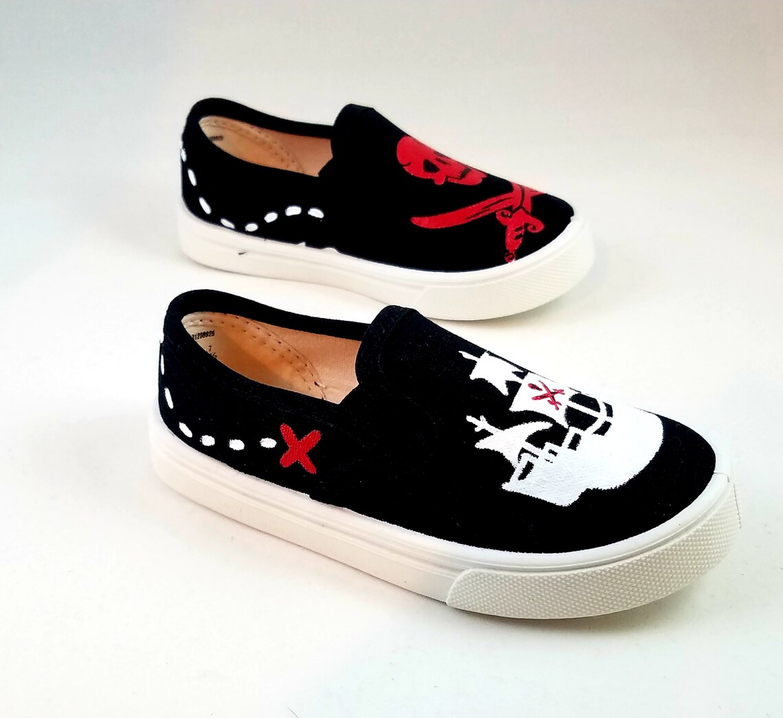 PIRATE SHOES Skull and Swords Pirate Ship Hand PAINTED - Etsy