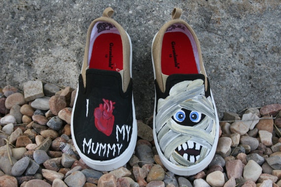HAND PAINTED HALLOWEEN Shoes Mummy shoes Halloween costume | Etsy