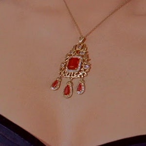 Carlotta Vertigo Pendant - Etsy