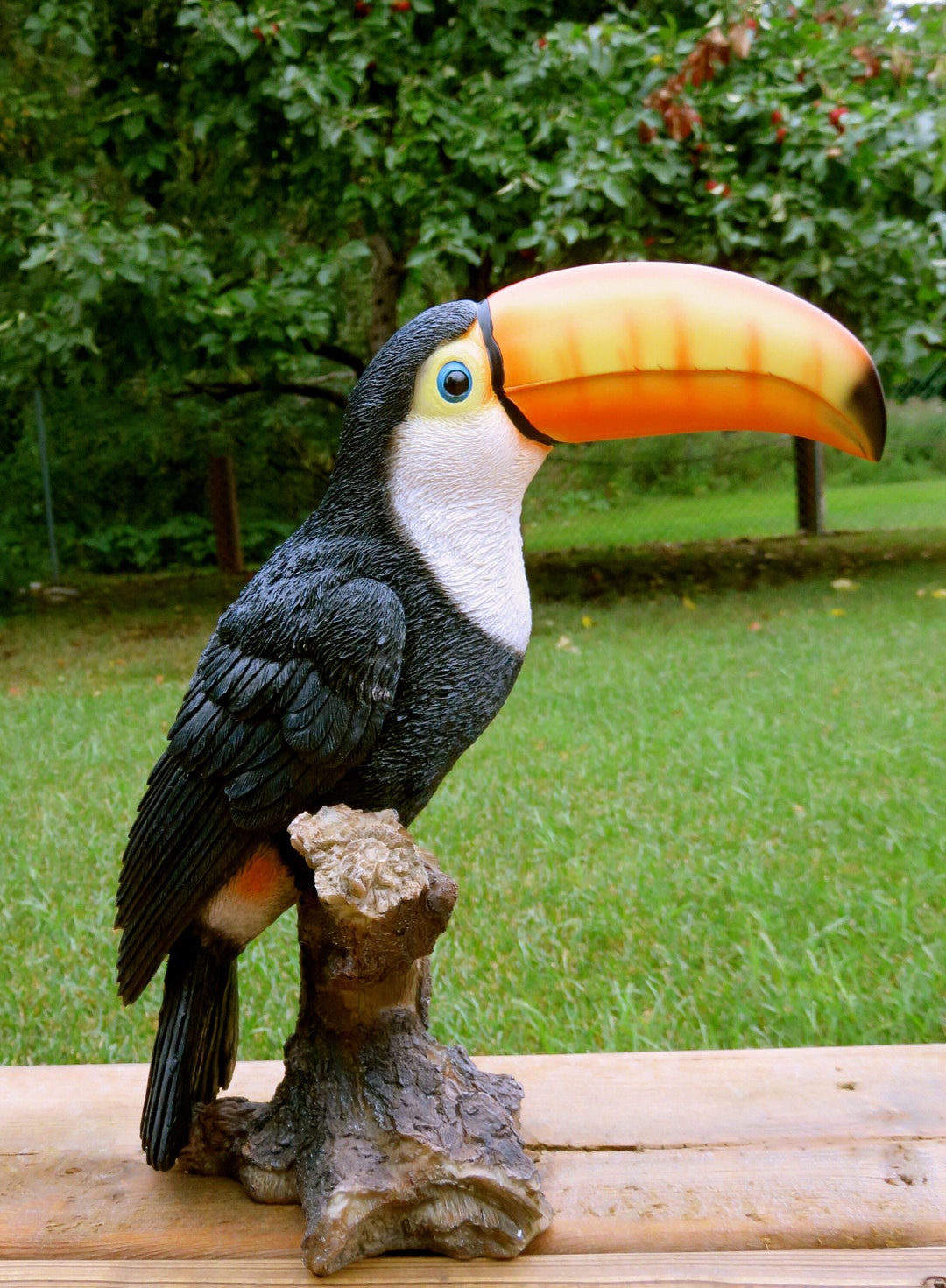 Toucan Tropical Bird Figurine Garden Figurine Decoration Statue ...