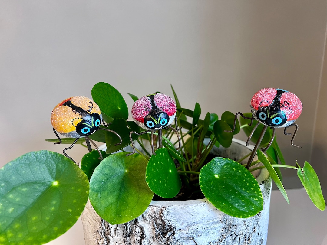 Ladybug Metal Pokes Insects Garden Ornaments Small Flower Bed, Garden ...