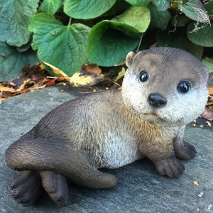 Two River Otter Figurines Indoor Outdoor Figurine/ River Rat/ - Etsy