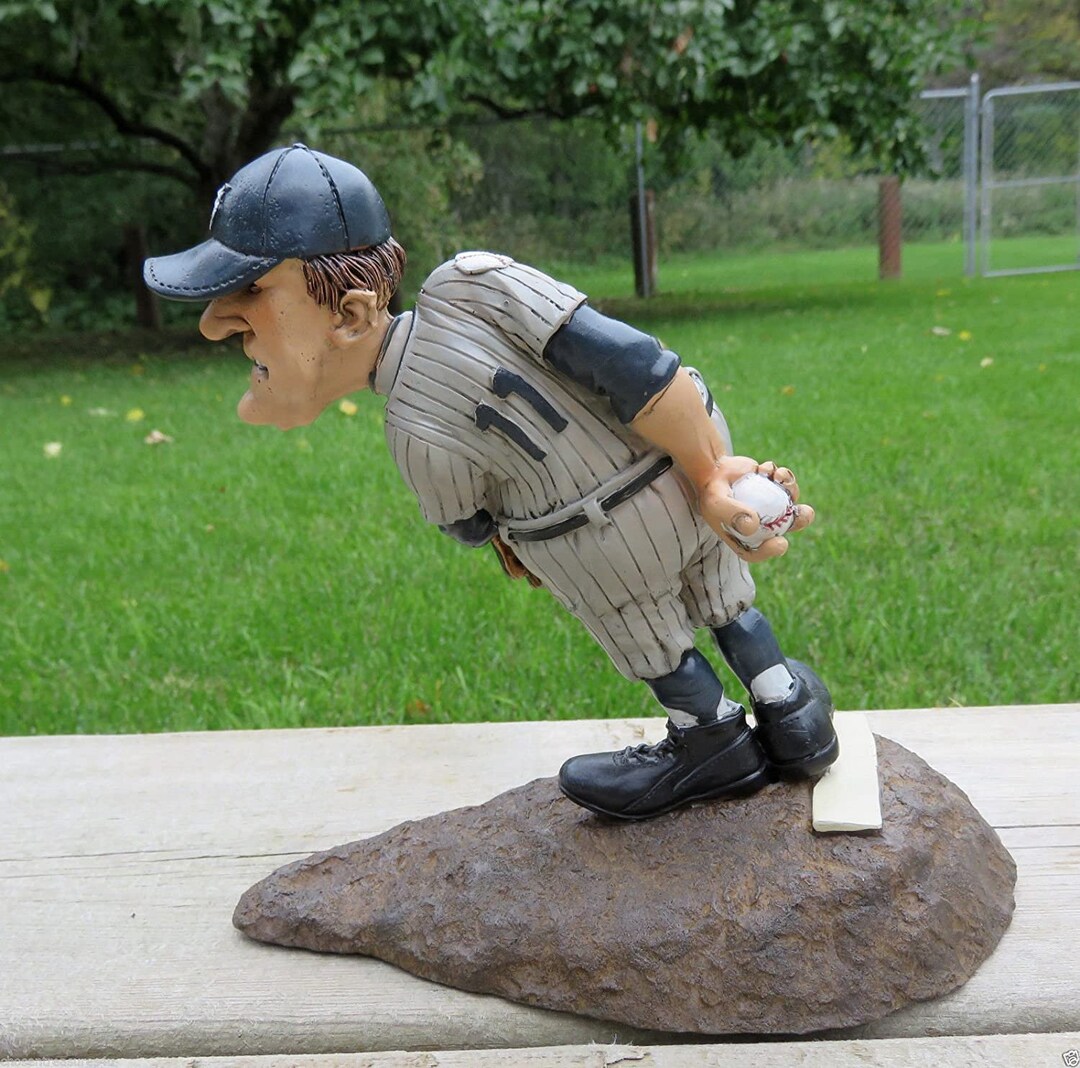 Baseball Fastball Pitcher Figurine, Resin Figurine, Baseball Diamond ...